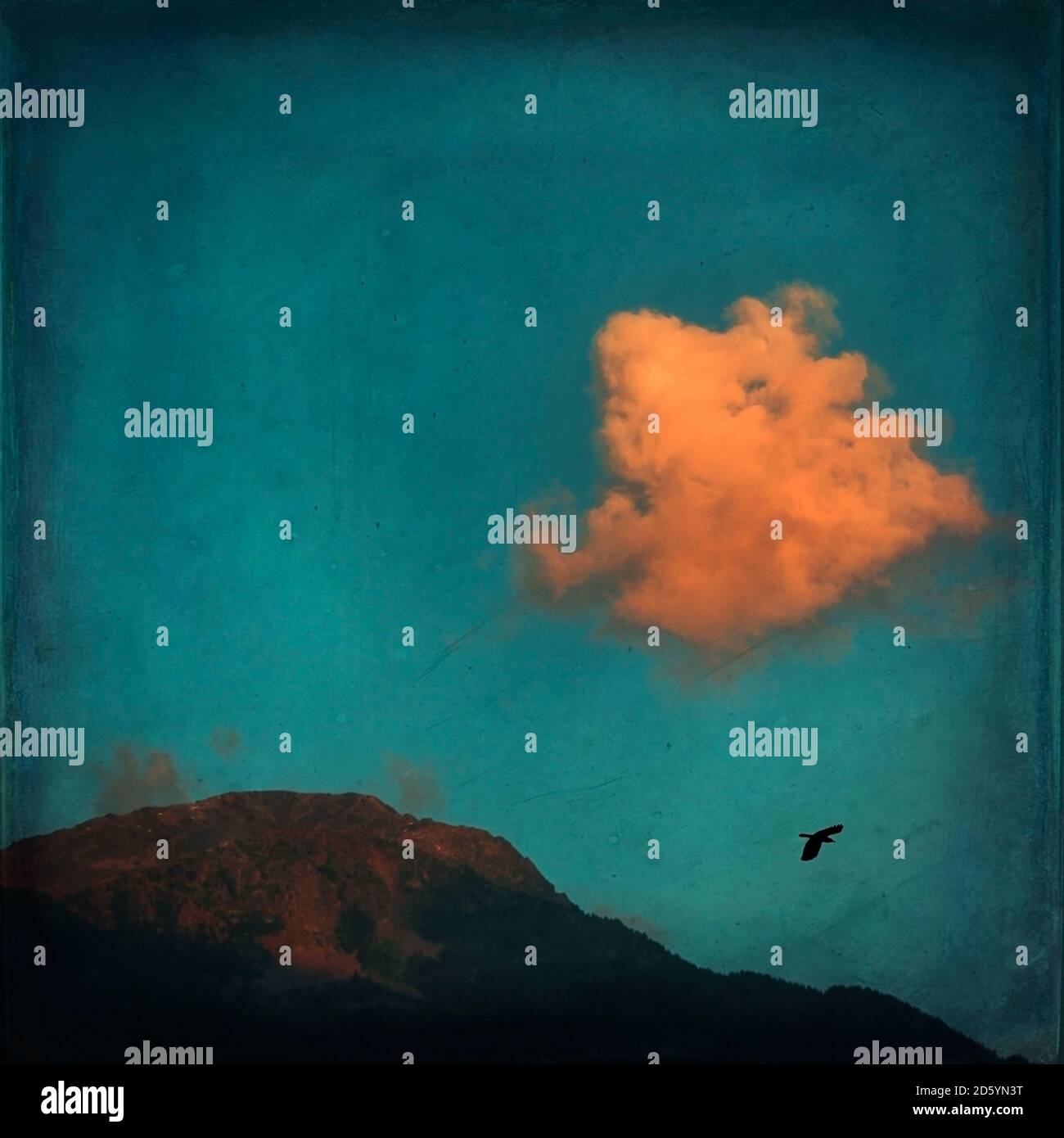 Cloud ridge hi-res stock photography and images - Alamy