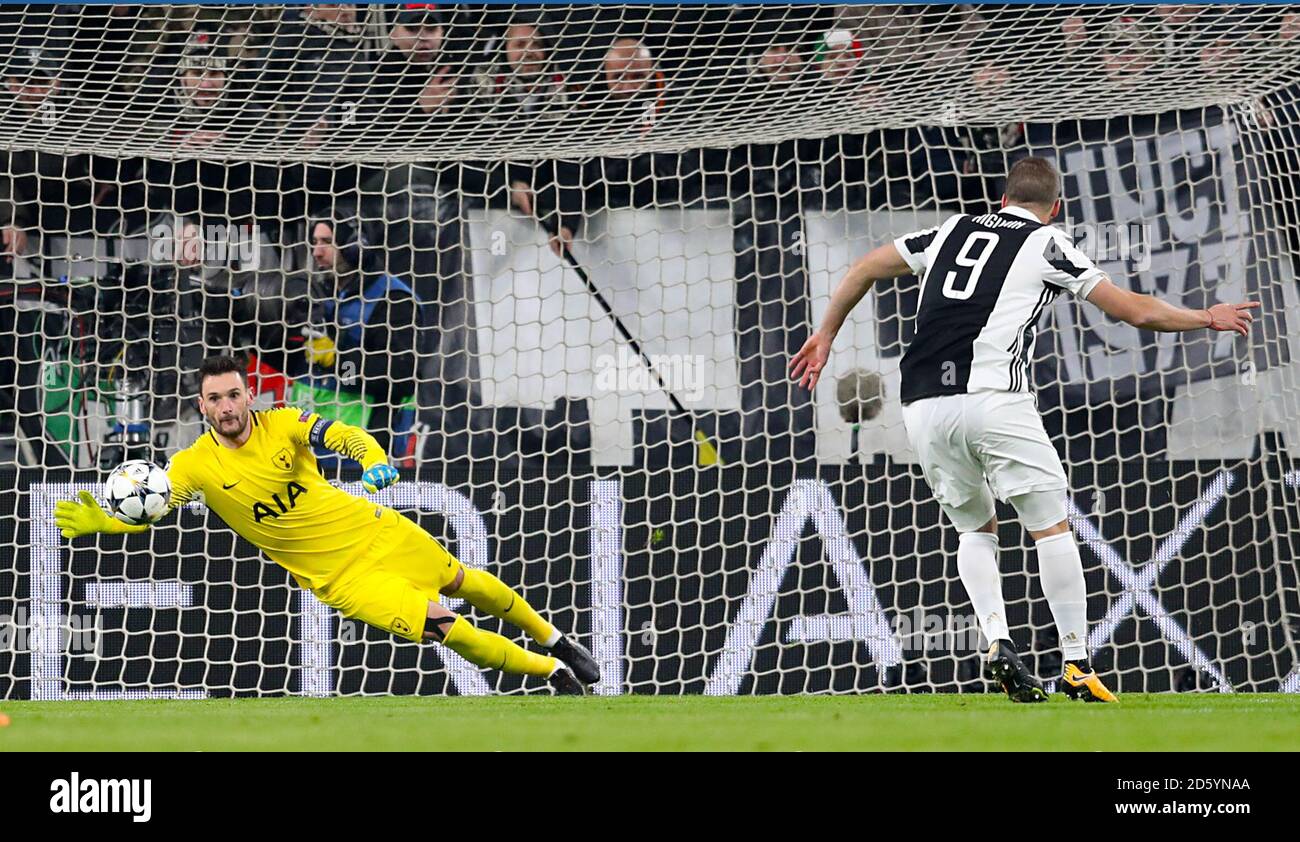 Juventus' Gonzalo Higuain scores his side's second goal of the game ...