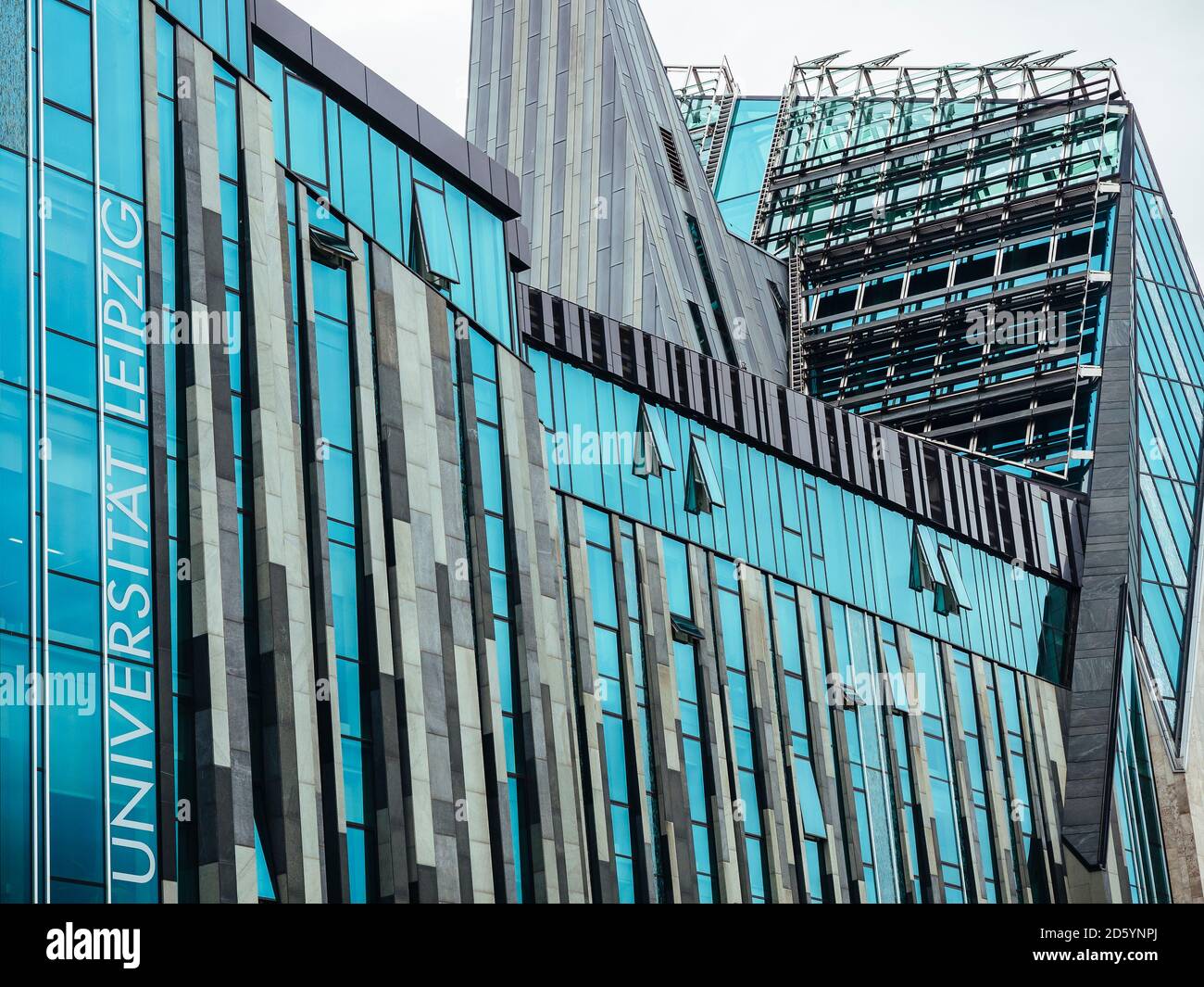 Germany, Leipzig, view to modern facade of university Stock Photo - Alamy