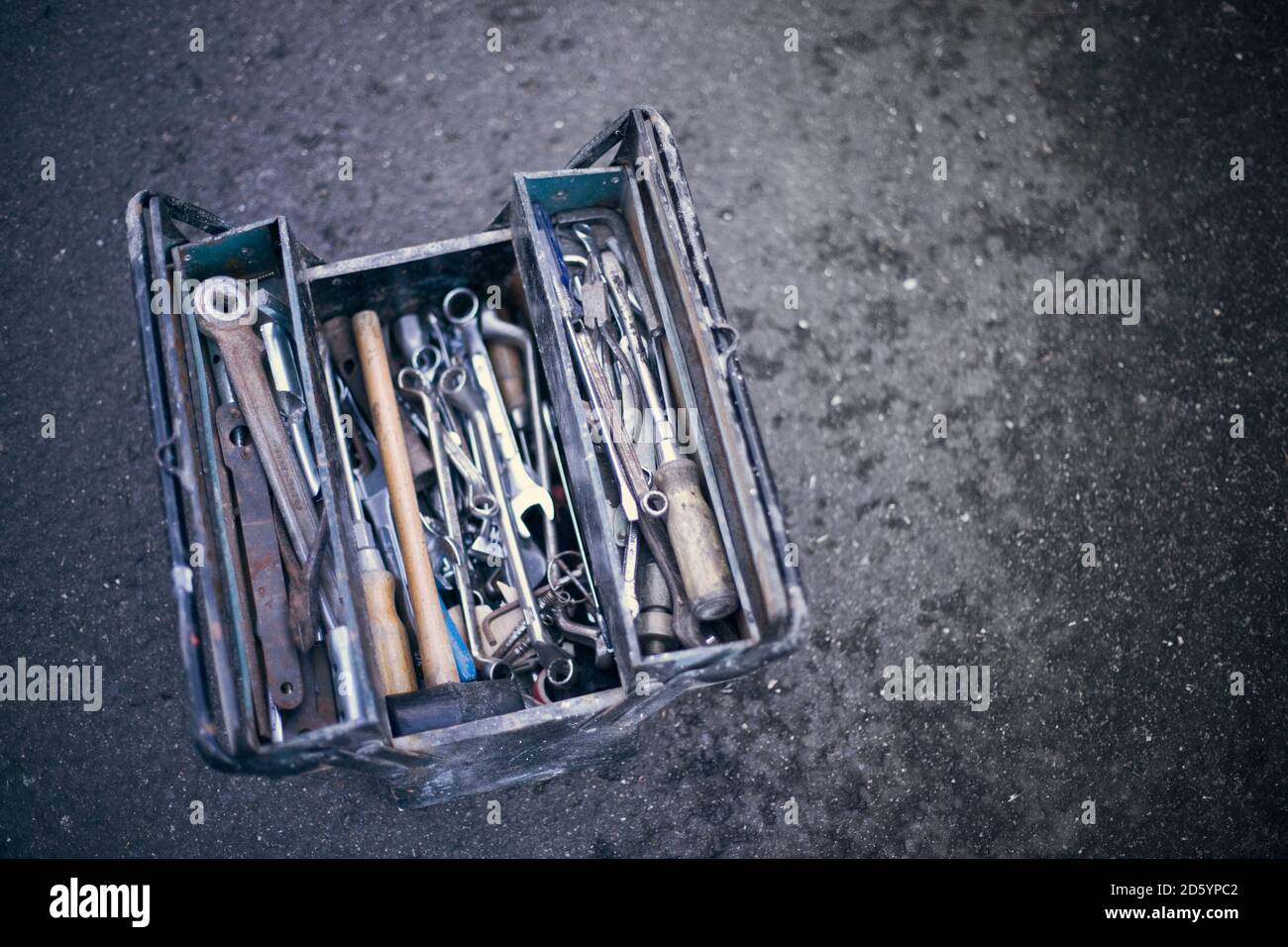 Overhead view toolbox hi-res stock photography and images - Alamy