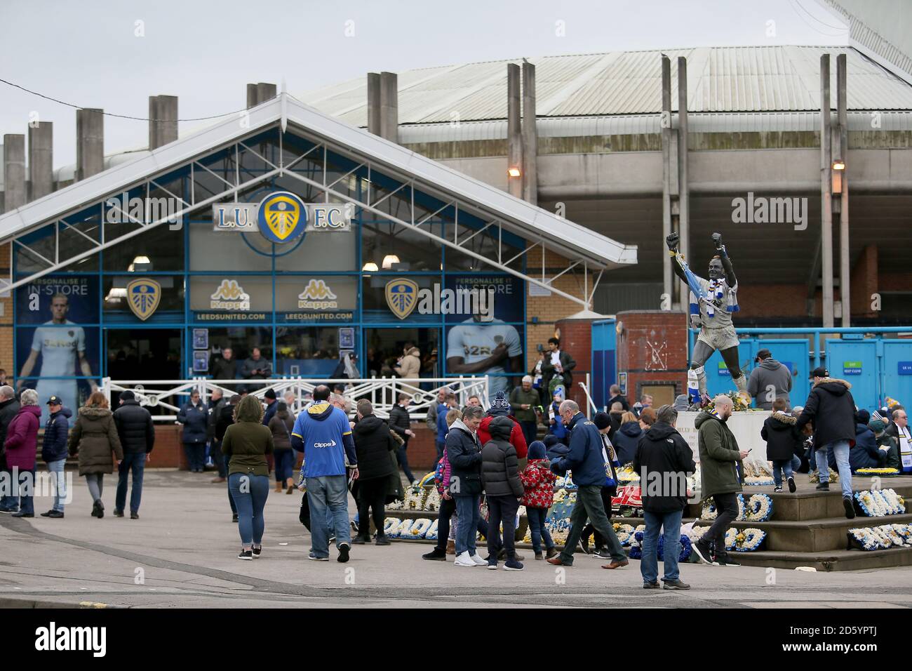 A view of fans arriving at Elland Road before the game Stock Photo - Alamy
