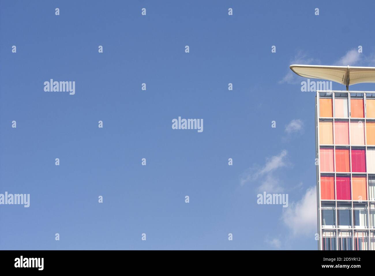 Flying roof hi-res stock photography and images - Alamy