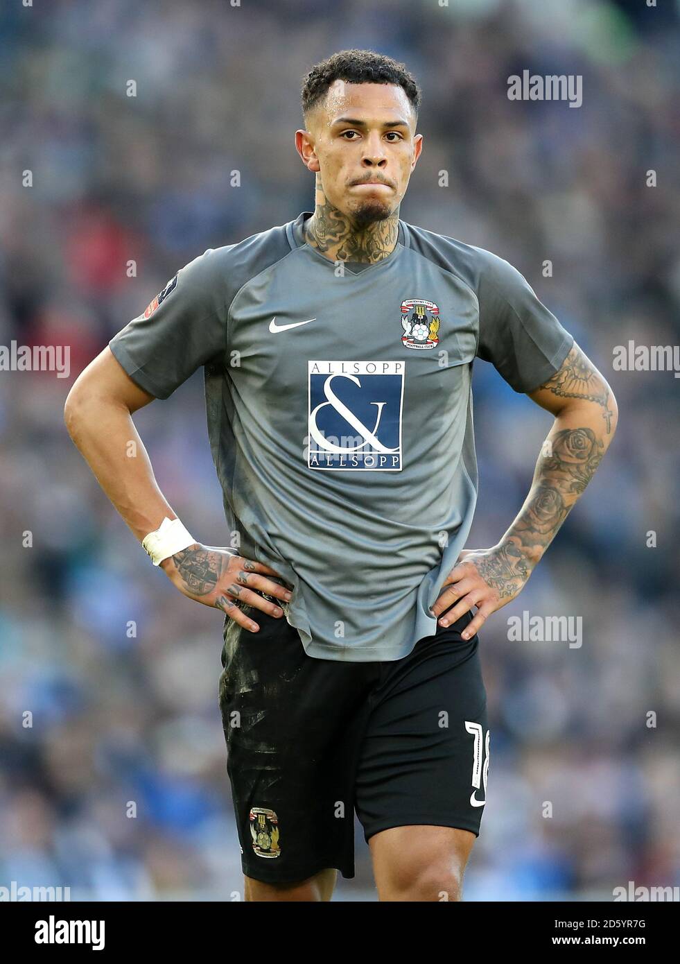 Jonson clarke harris soccer hi-res stock photography and images - Alamy