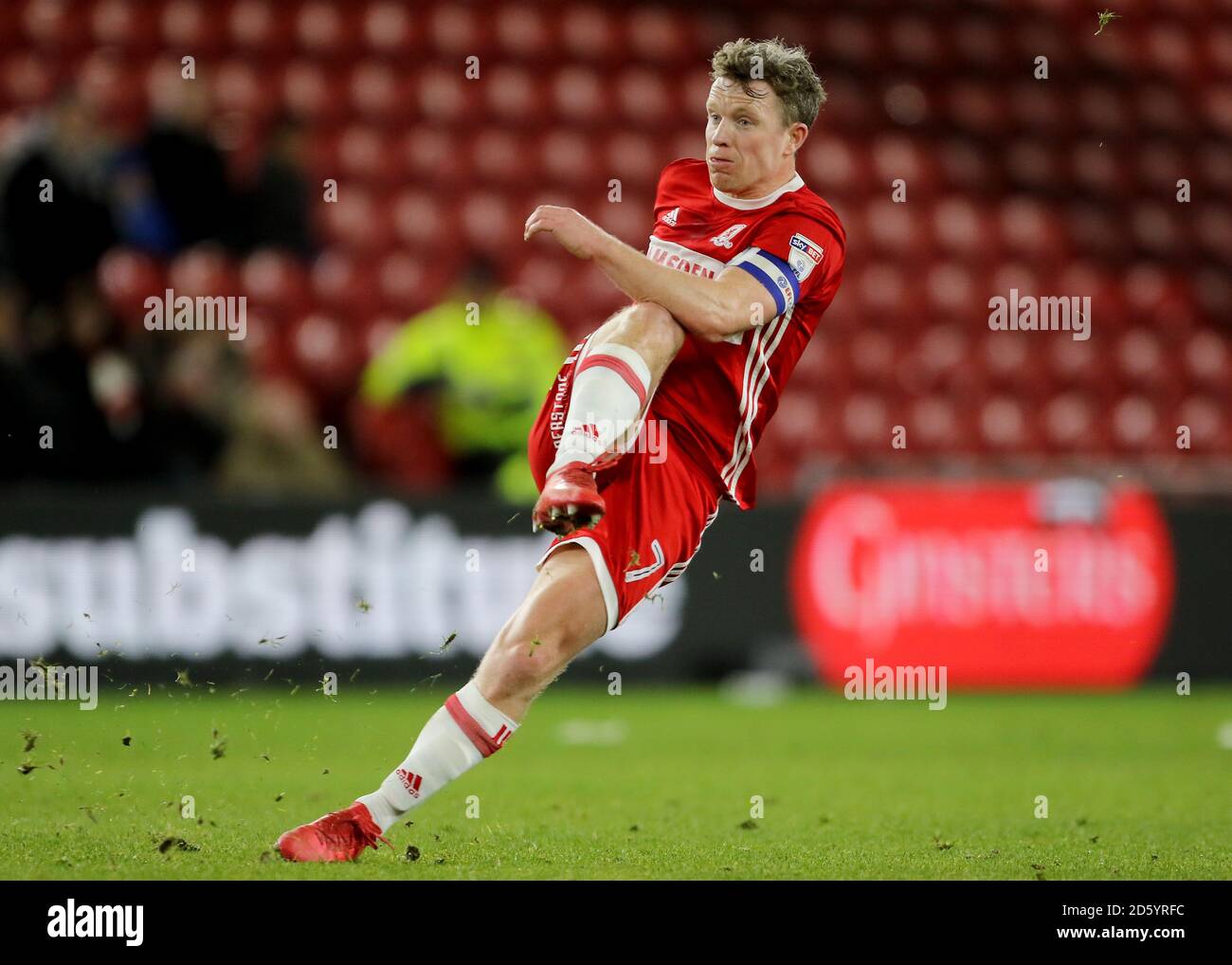 Middlesbrough's Grant Leadbitter slips as he shoots Stock Photo - Alamy