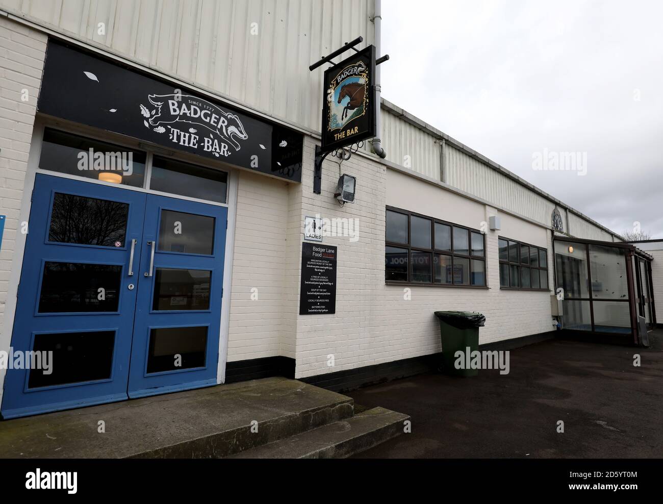 A view of the Badger Bar Stock Photo - Alamy