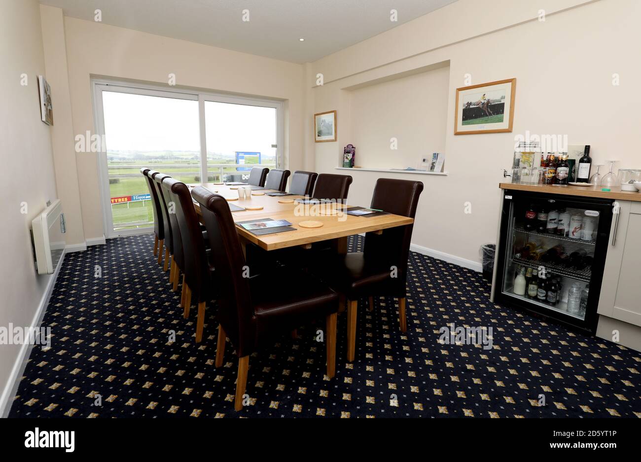 Hospitality box at the racecourse Stock Photo - Alamy