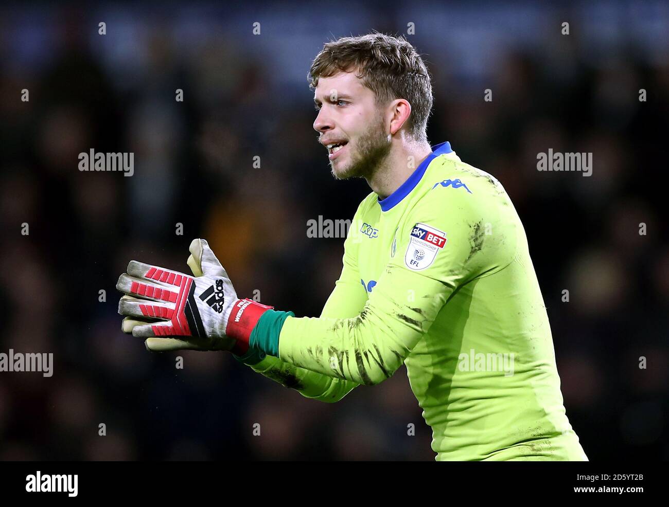 Leeds United goalkeeper Felix Wiedwald Stock Photo - Alamy