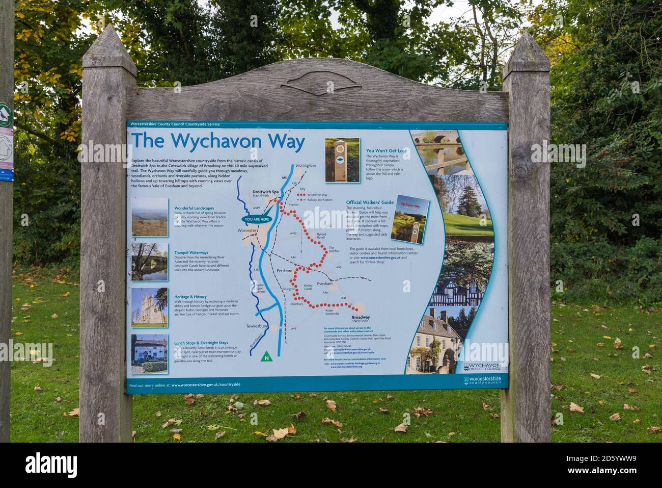 Map sign board hi-res stock photography and images - Alamy