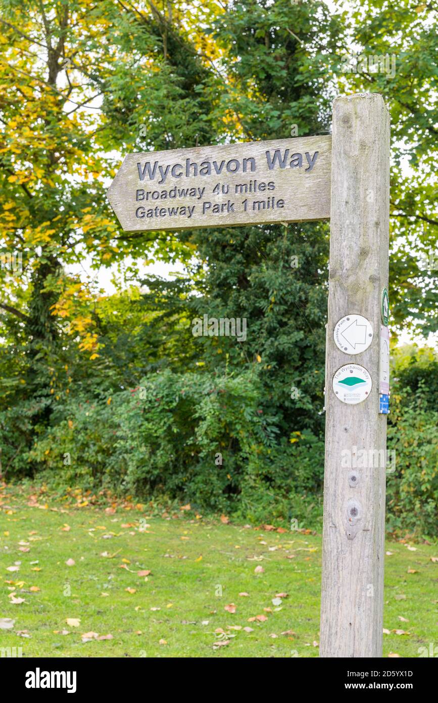 Direction sign for the Wychavon Way in Vines Park in Droitwich Spa ...