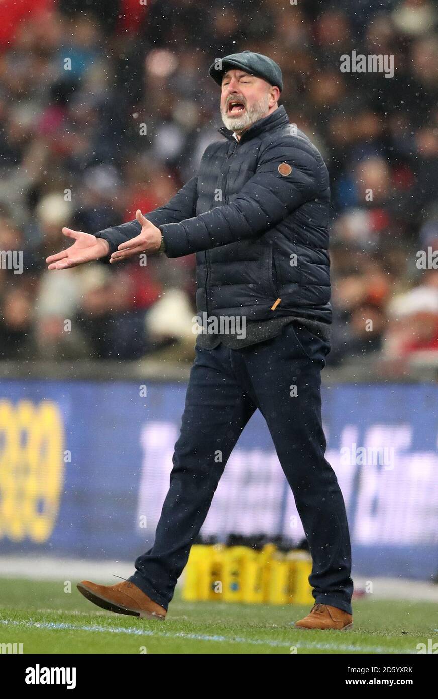 Keith hill football manager hi-res stock photography and images - Alamy