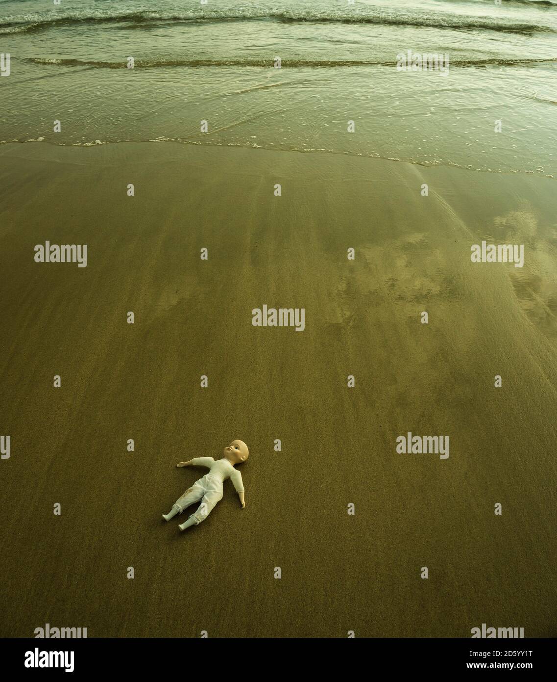 Lying on waterside hi-res stock photography and images - Alamy