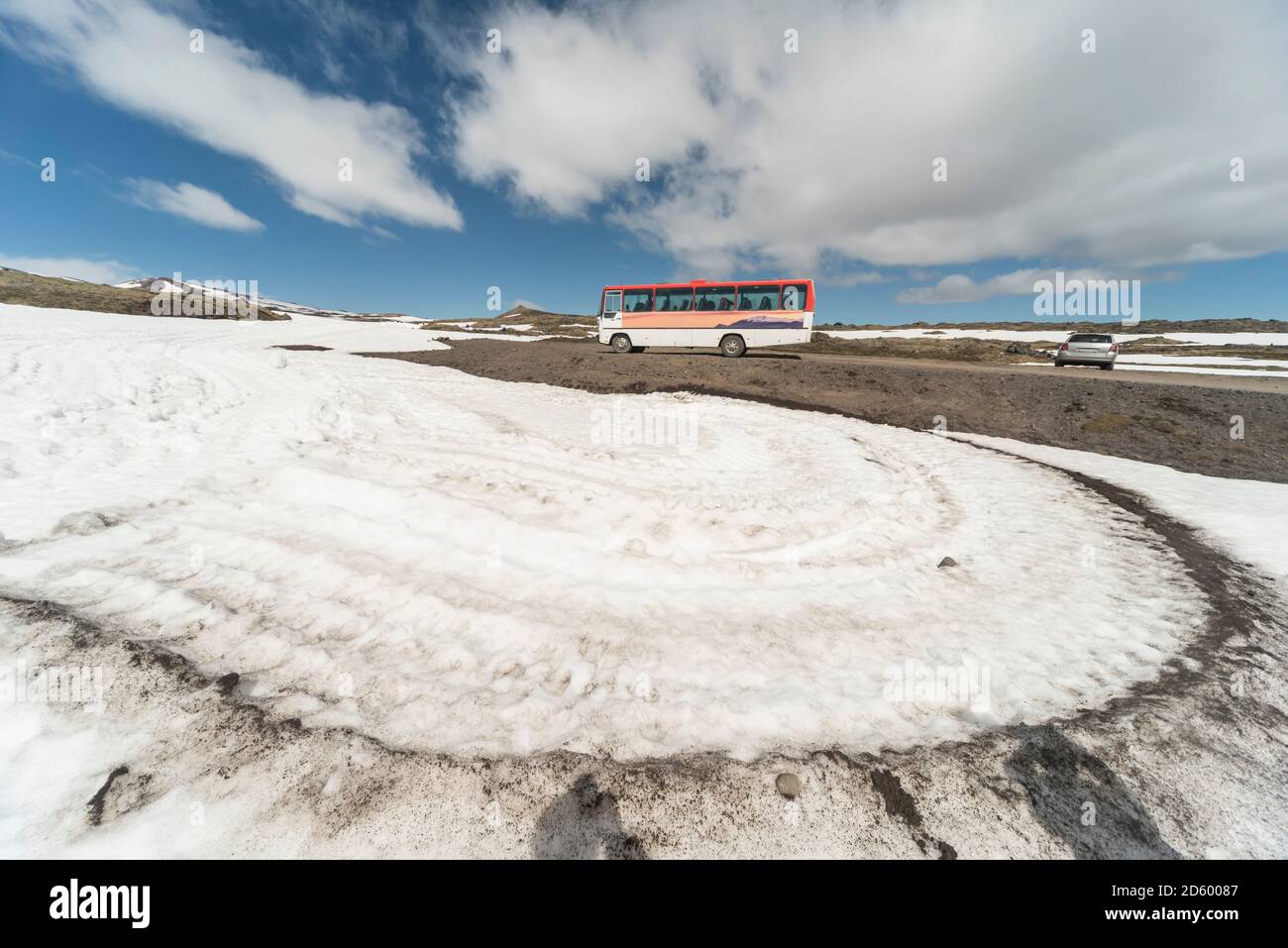 Iceland car bus hi-res stock photography and images - Alamy