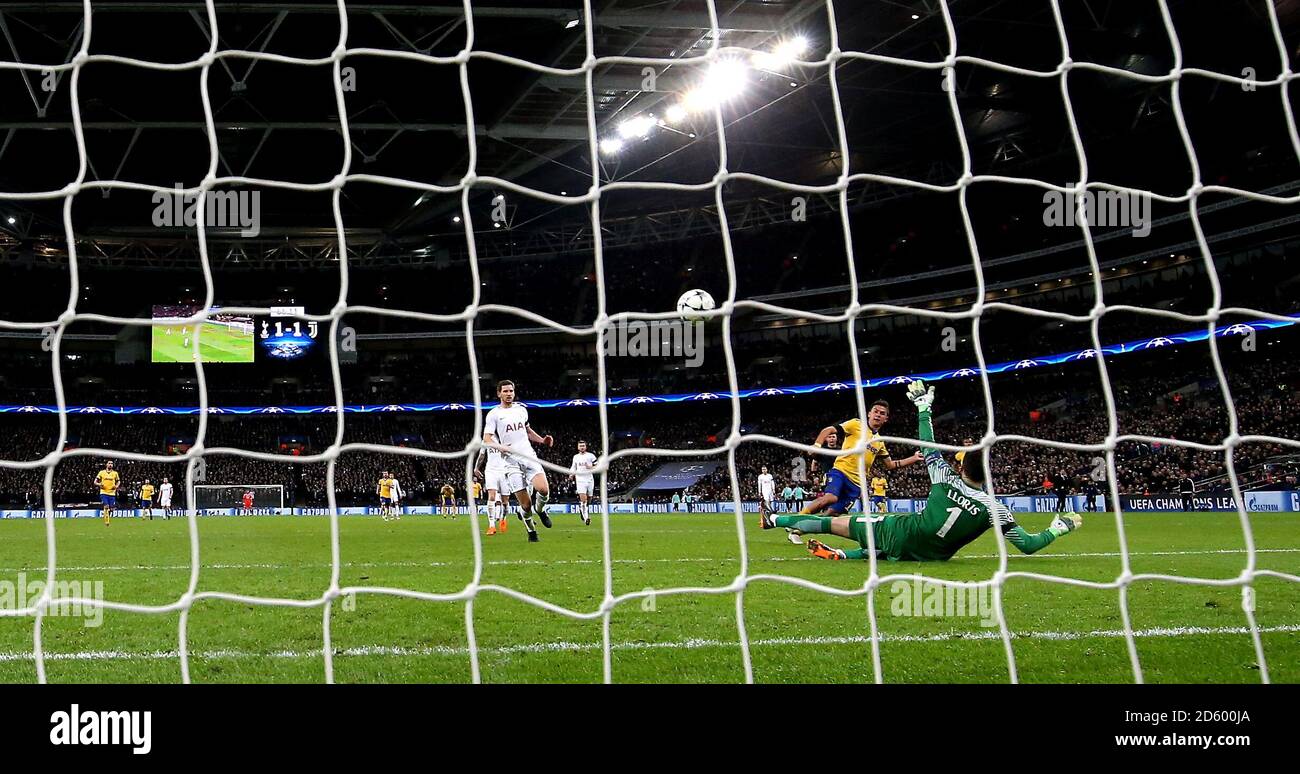 Juventus' Paulo Dybala scores his side's second goal of the game Stock ...