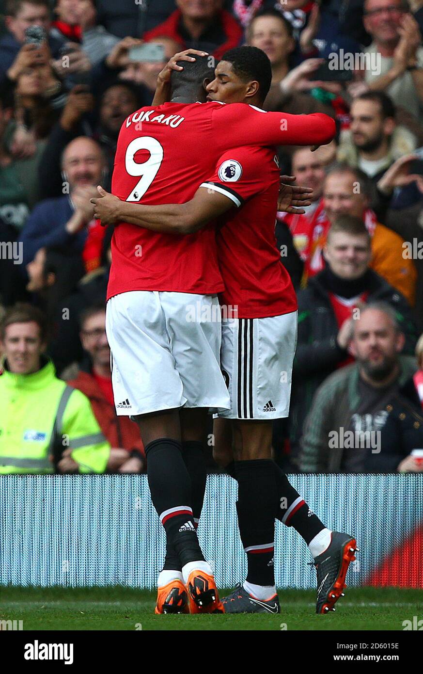Manchester United's Marcus Rashford celebrates scoring his side's first ...
