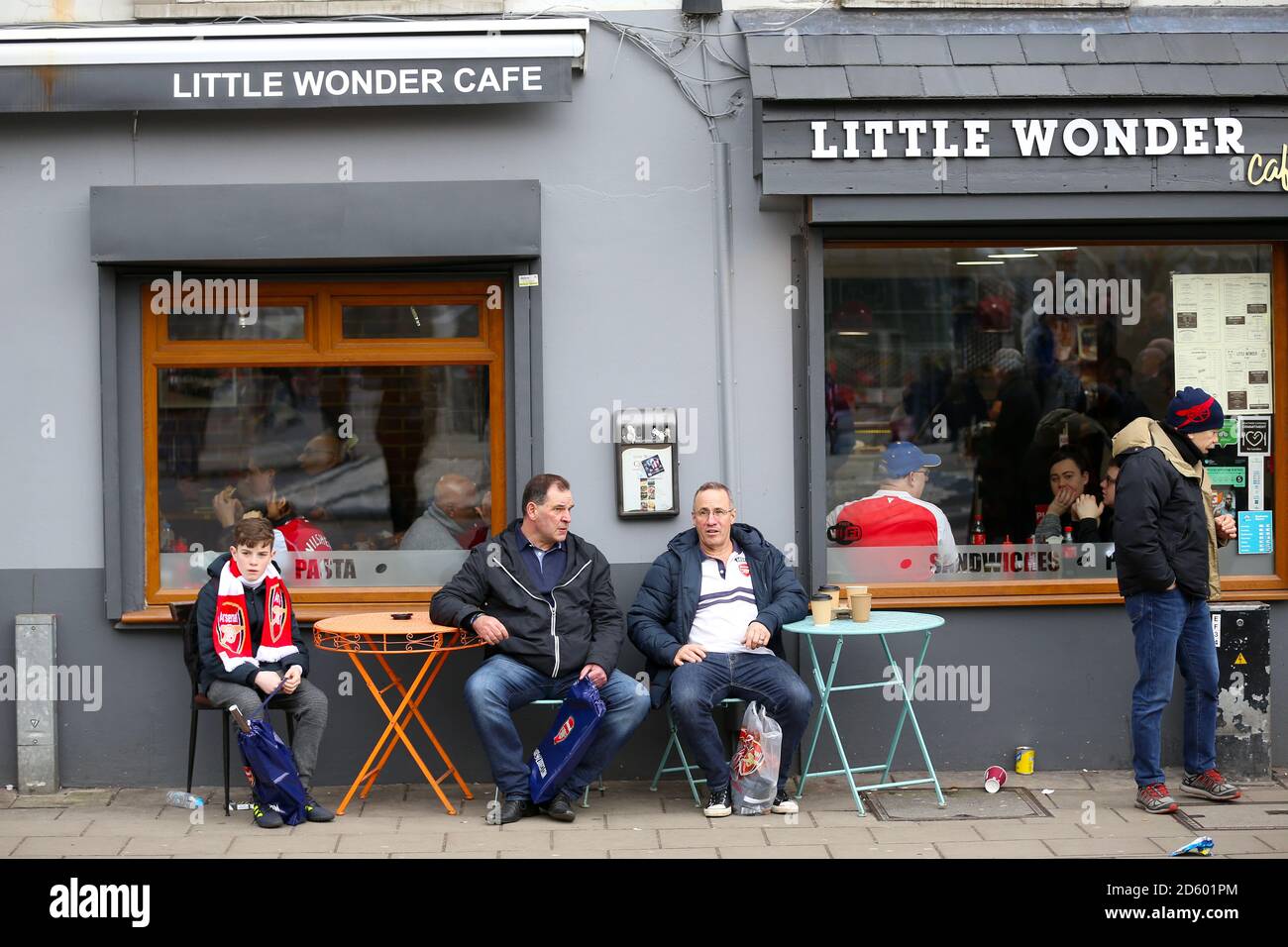Little wonder cafe hi-res stock photography and images - Alamy