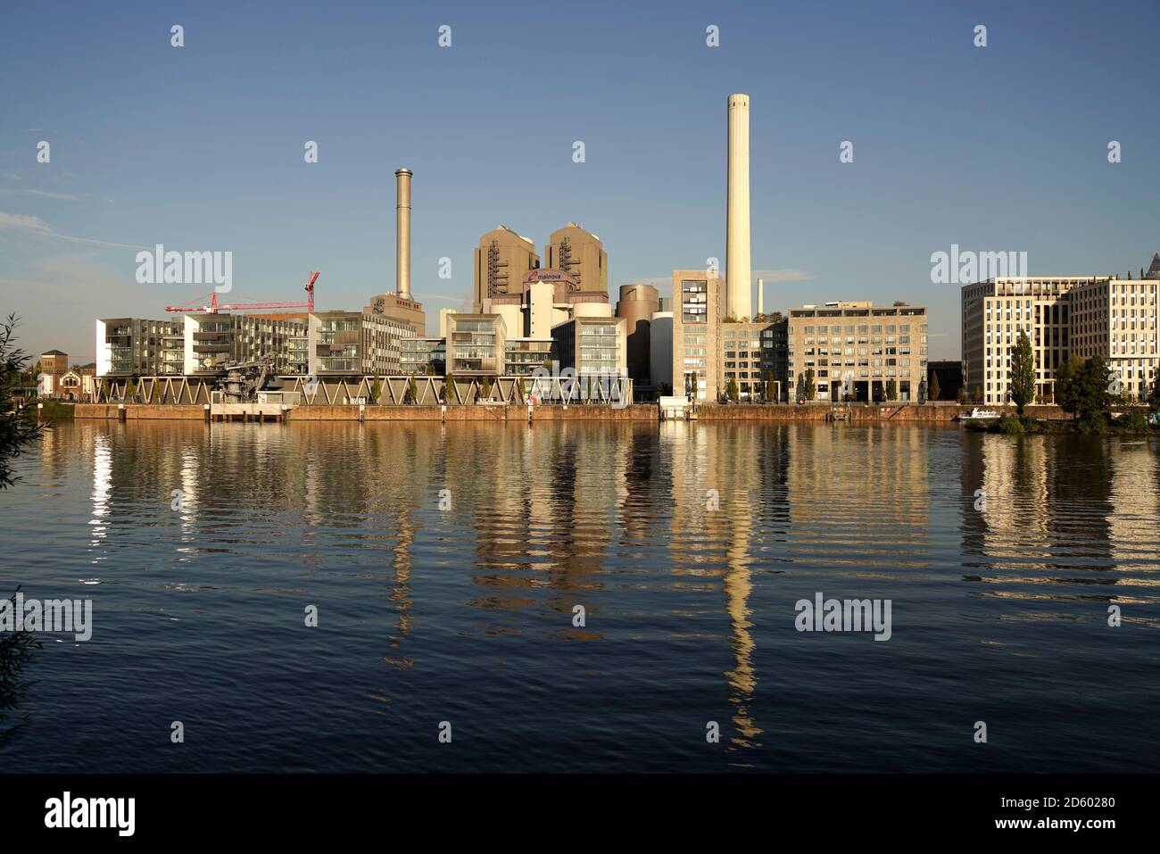 Mainova power station at main river hi-res stock photography and images ...