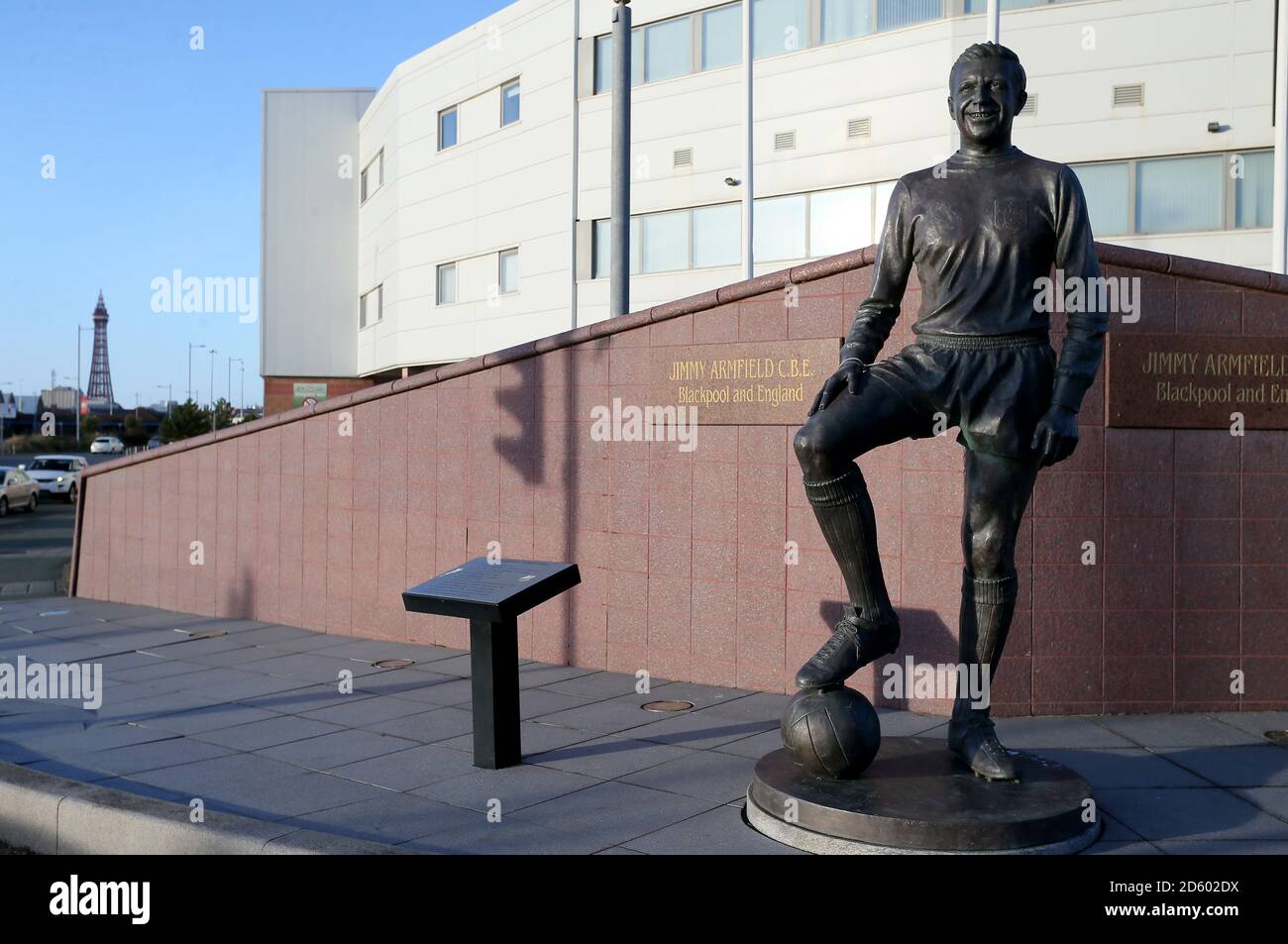 Soccer football full length statue hi-res stock photography and images ...