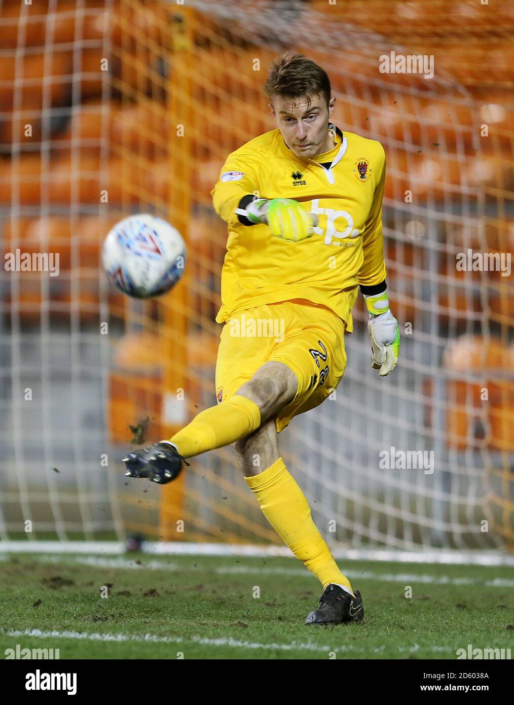 Joe Lumley, Blackpool goalkeeper Stock Photo - Alamy