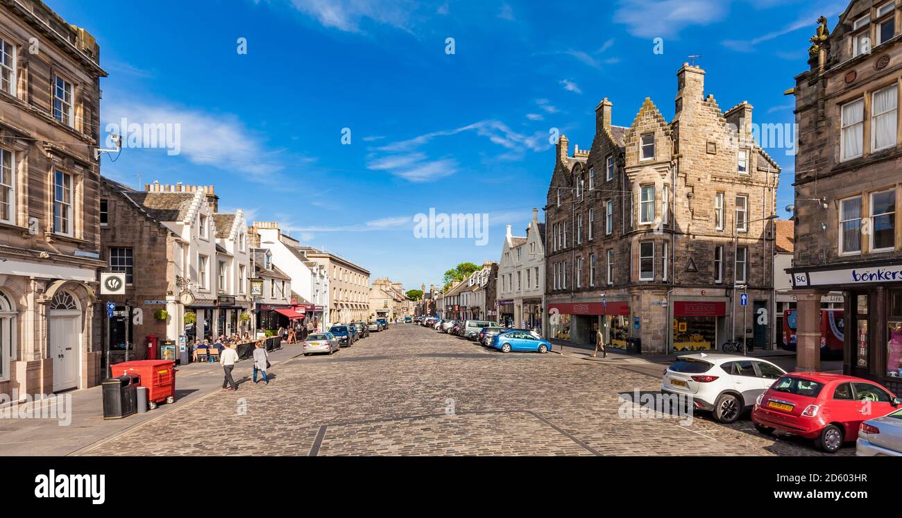 St andrews market street hi-res stock photography and images - Alamy