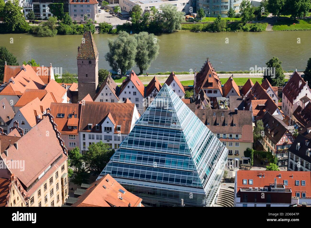 Germany, Baden-Wuerttemberg, Ulm, glass pyramide with central library ...