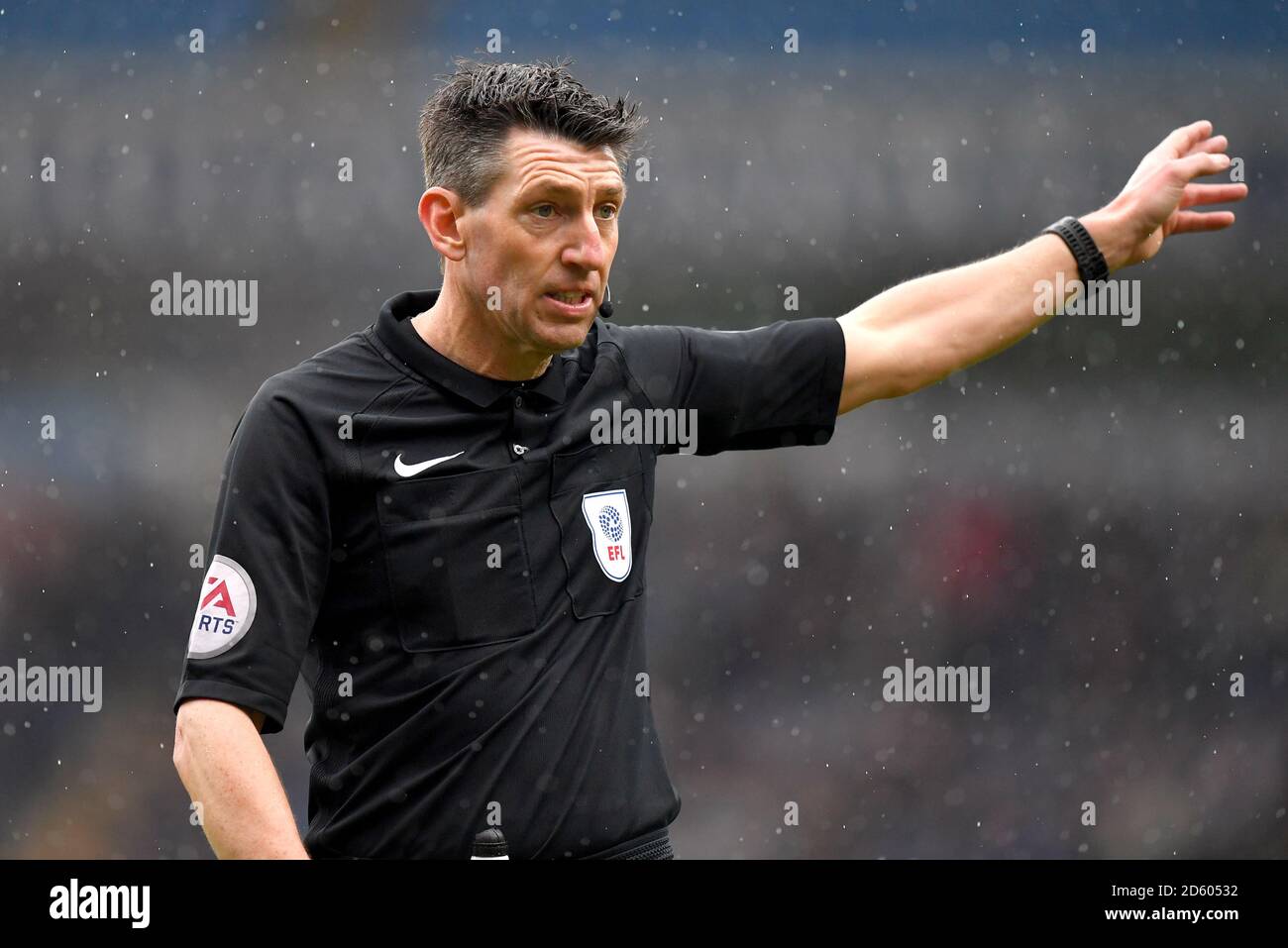 Referee Andy Garratt Stock Photo - Alamy