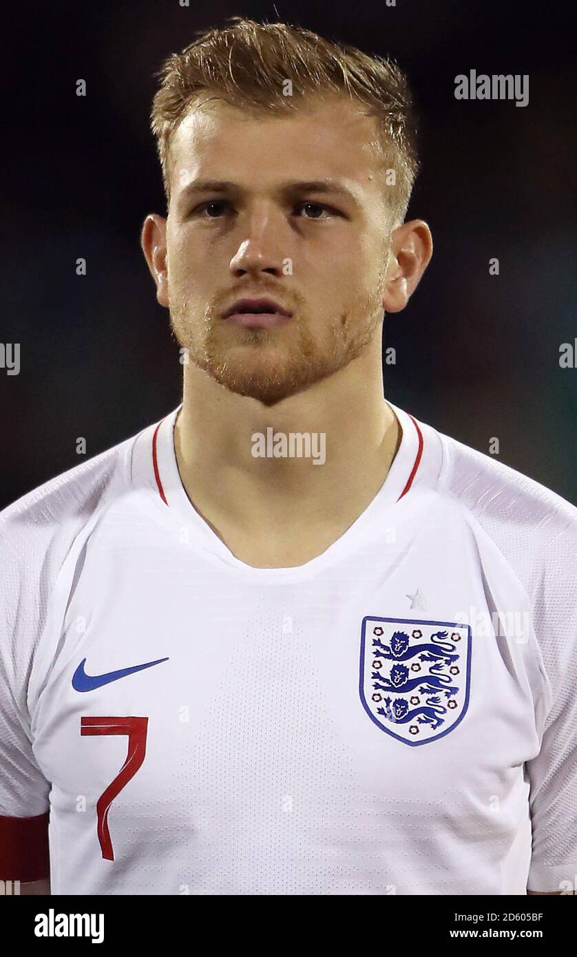 Captain headshot football hi-res stock photography and images - Alamy