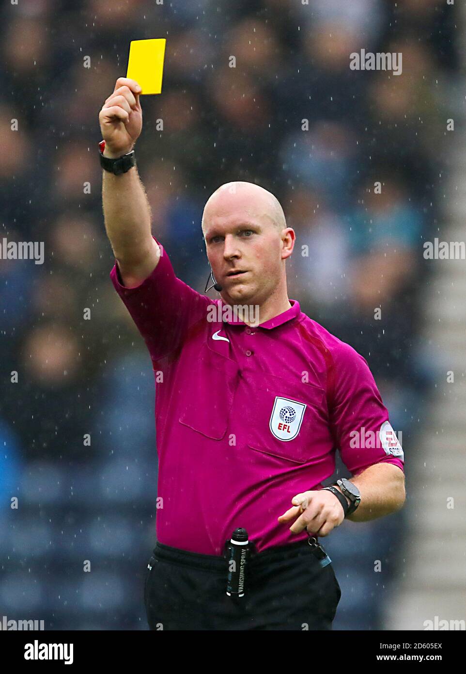 Referee Simon Hooper Stock Photo - Alamy