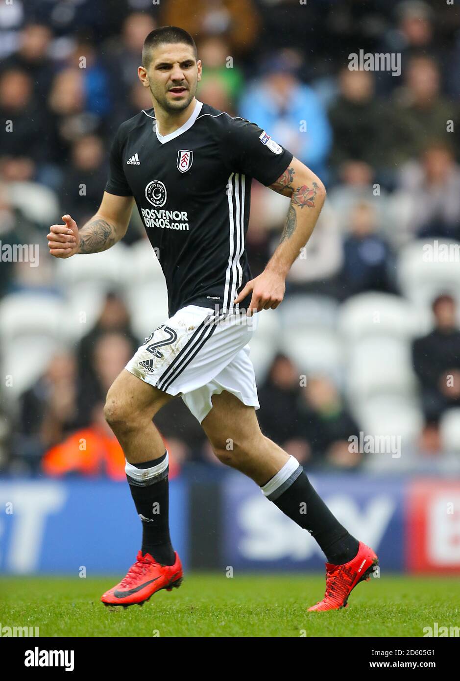 Fulham's Sean Kavanagh Stock Photo - Alamy