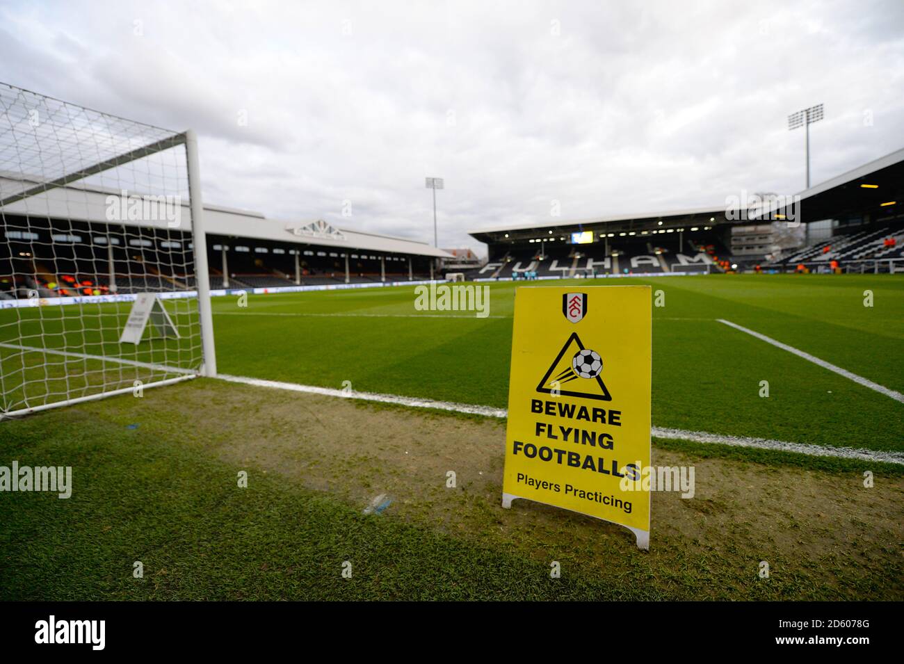 General view of the pitch at Craven Cottage Stock Photo - Alamy