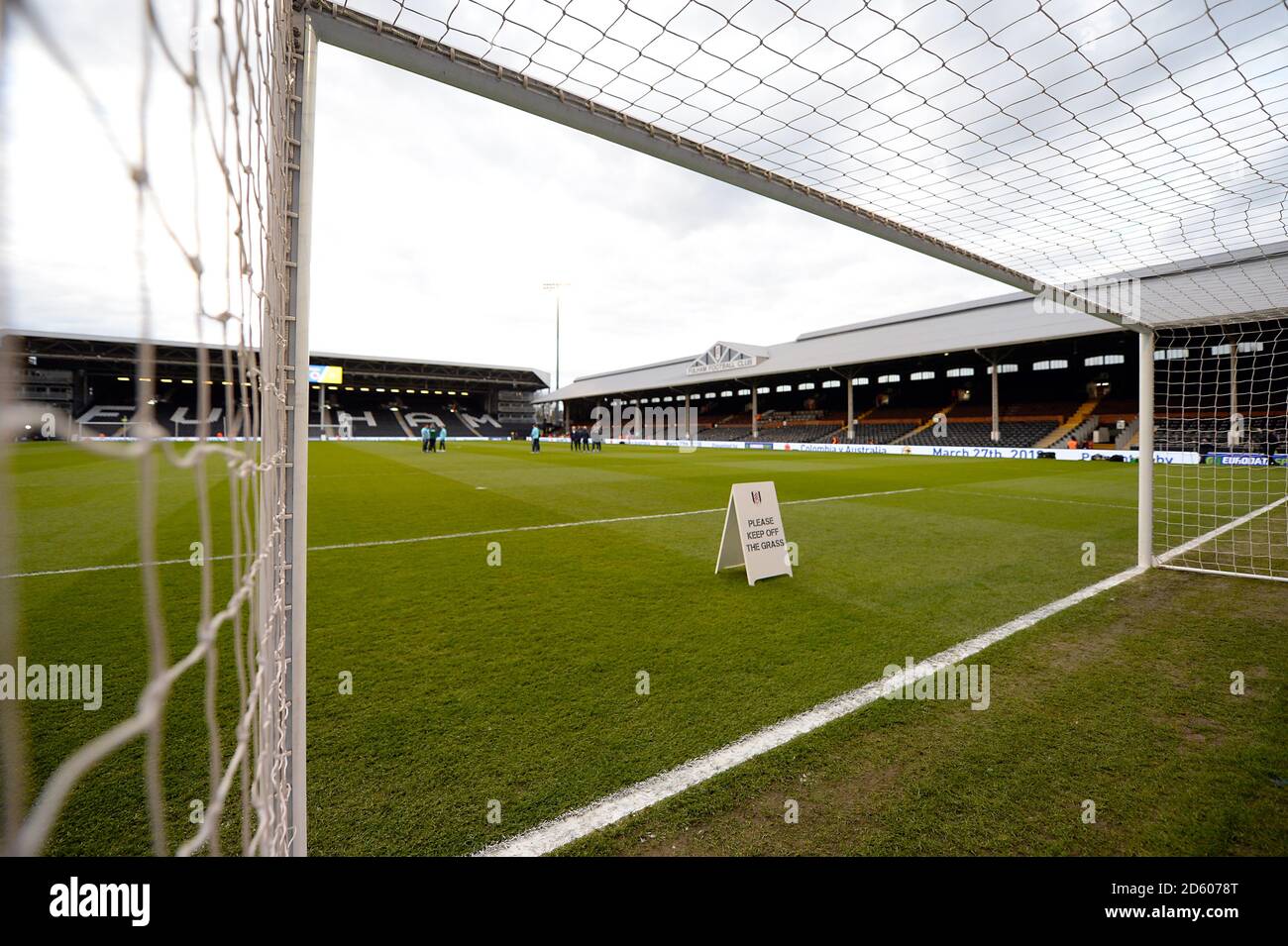 General view of the pitch at Craven Cottage Stock Photo - Alamy