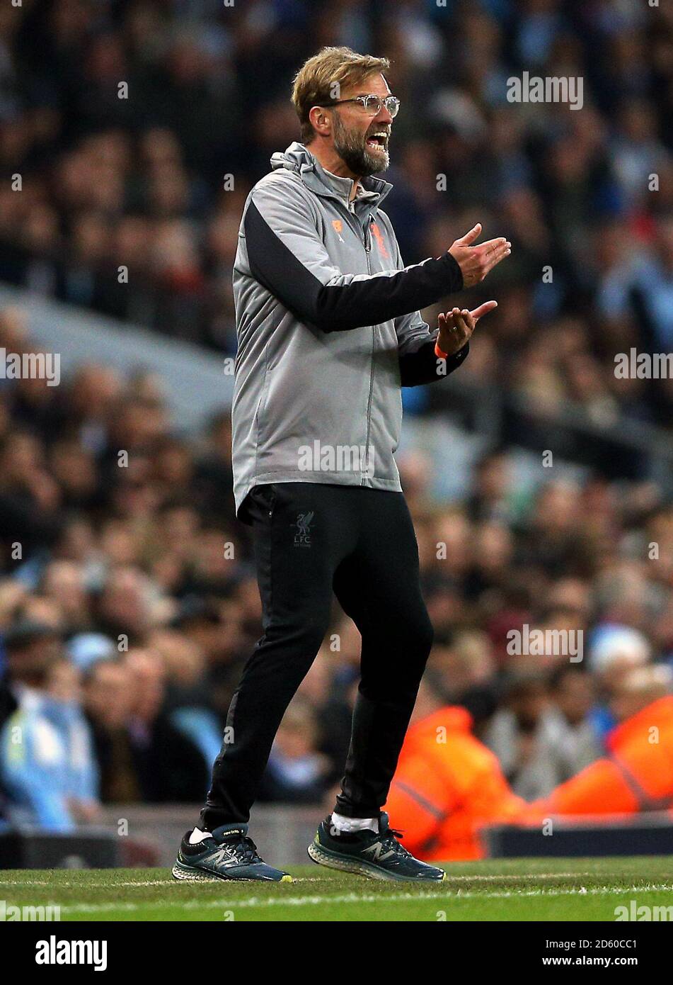 Liverpool manager Jurgen Klopp gestures on the touchline Stock Photo ...