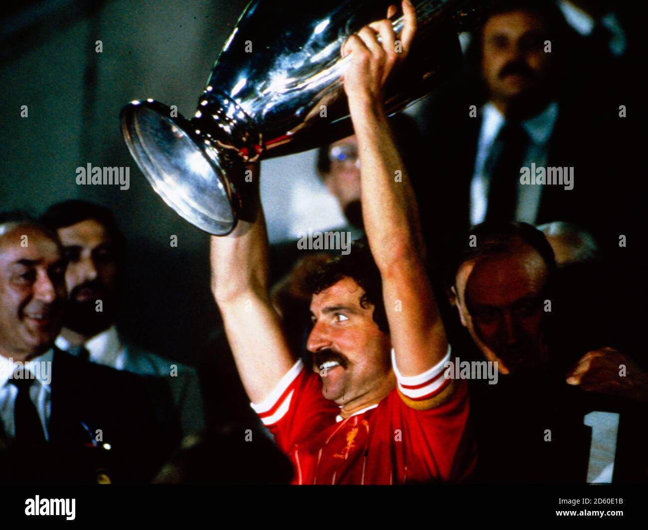 Liverpool captain Graeme Souness celebrates winning the European Cup ...