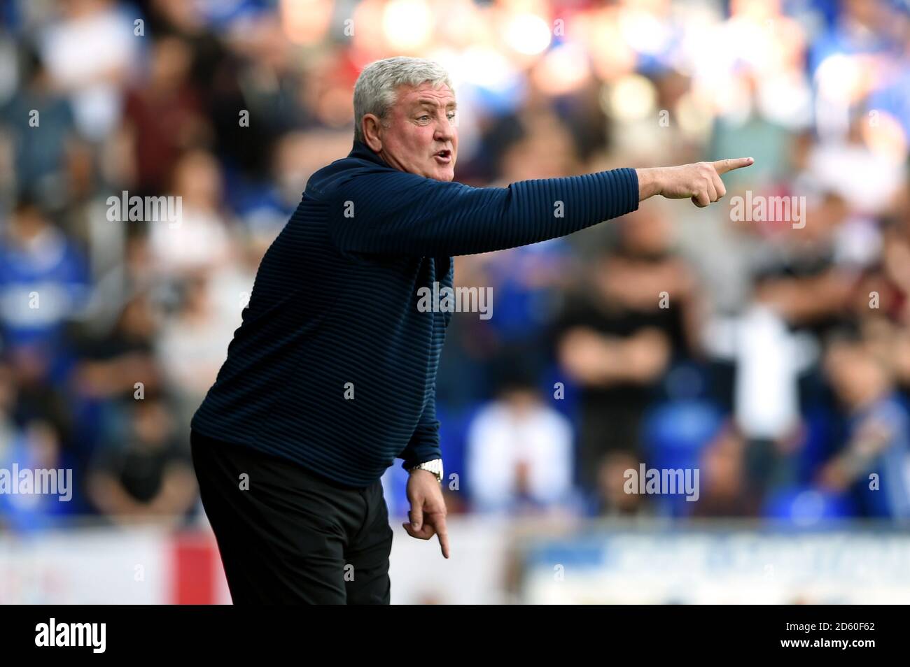 Steve bruce manager aston villa hi-res stock photography and images - Alamy