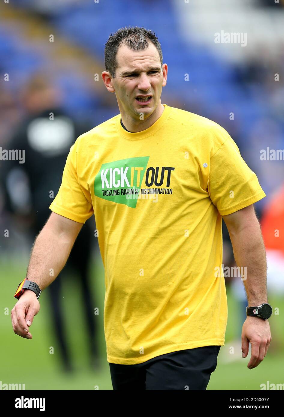 Referee Tim Robinson Stock Photo - Alamy