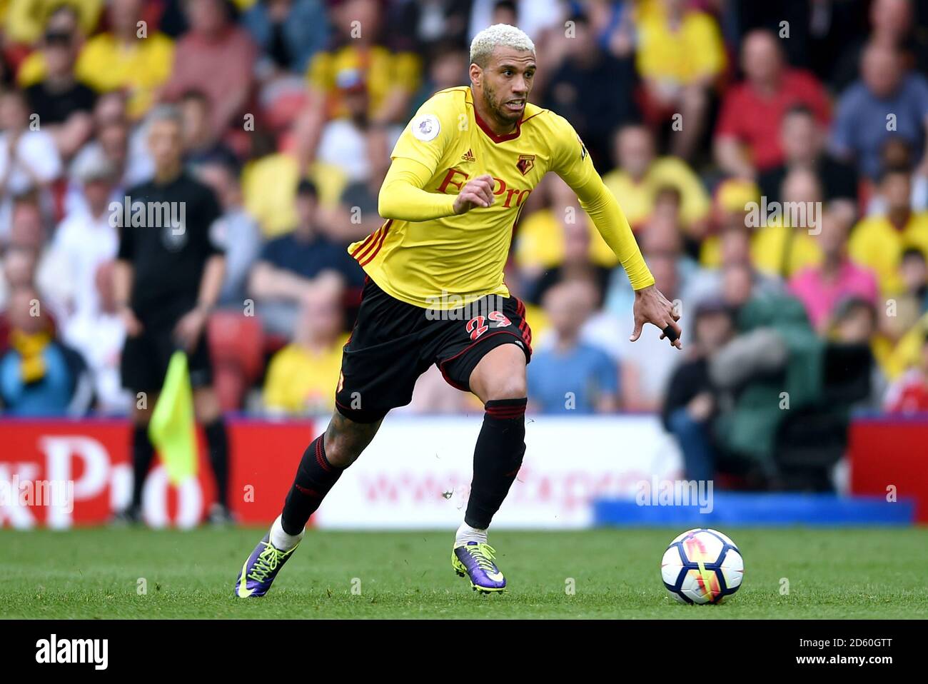 Watford's Etienne Capoue Stock Photo - Alamy