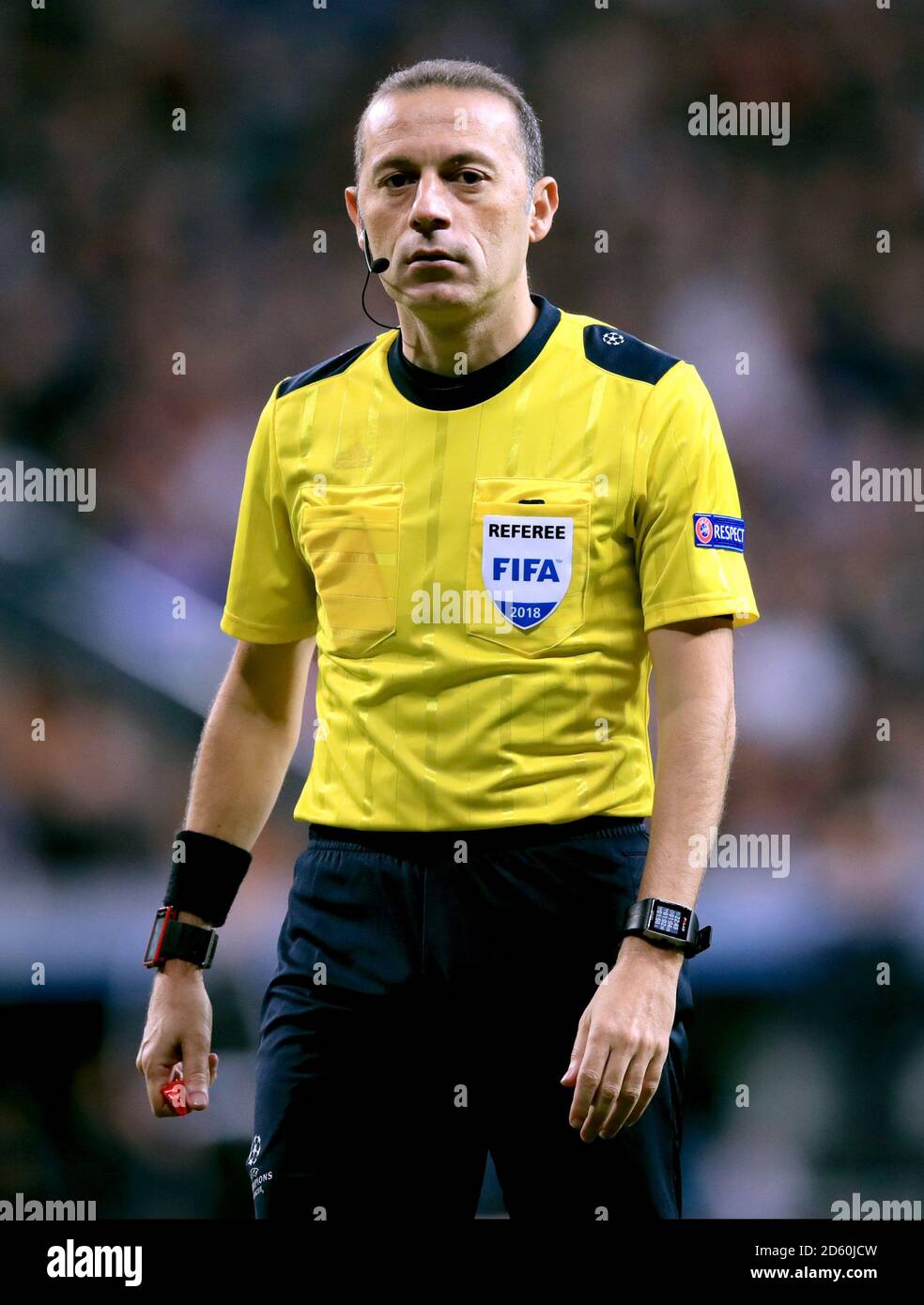 Referee Cuneyt Cakir Stock Photo - Alamy