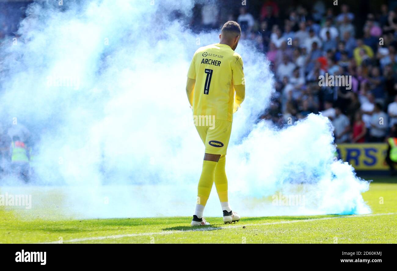 Goalkeeper jordan archer hi-res stock photography and images - Alamy