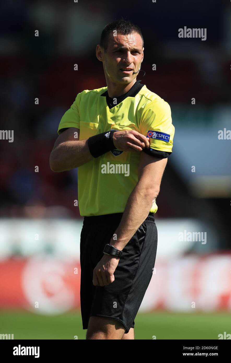 Match referee Tihomir Pejin Stock Photo - Alamy