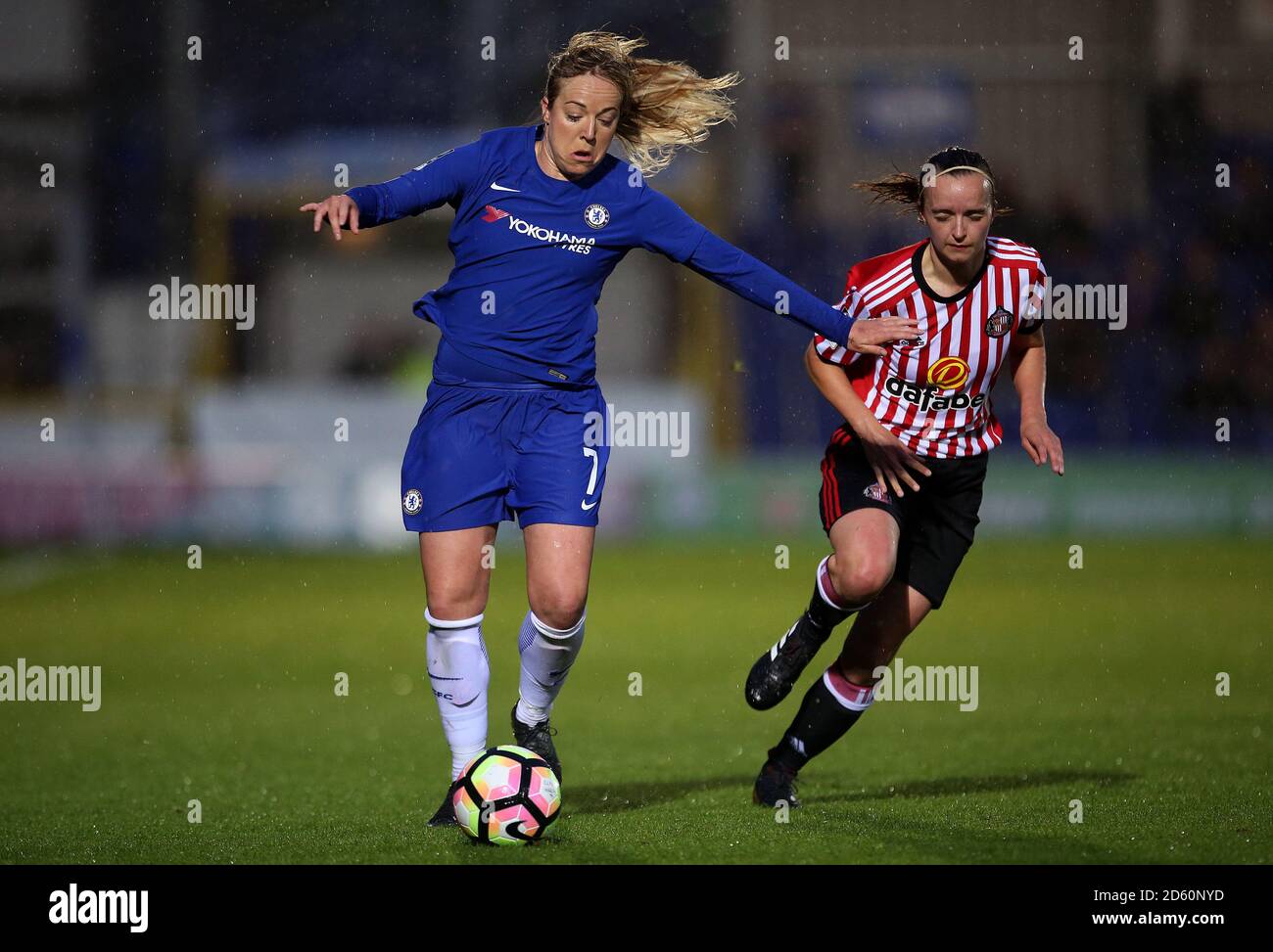Chelsea's Gemma Davison and Sunderland's Abbey Joice in action Stock ...