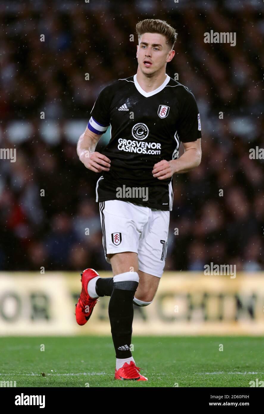 Fulham's Tom Cairney Stock Photo - Alamy