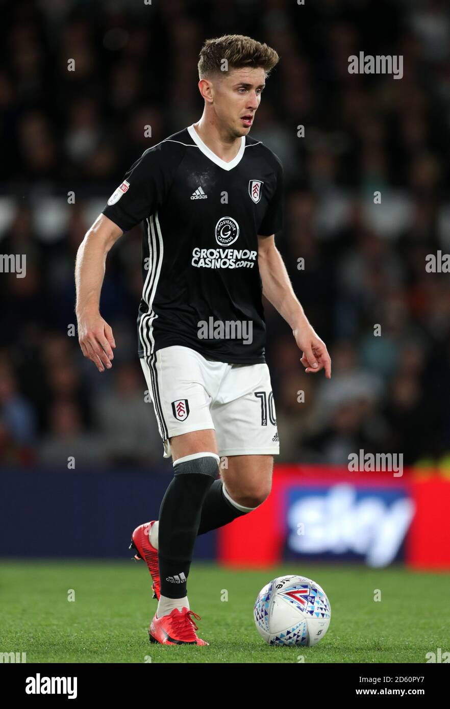 Fulham's Tom Cairney Stock Photo - Alamy