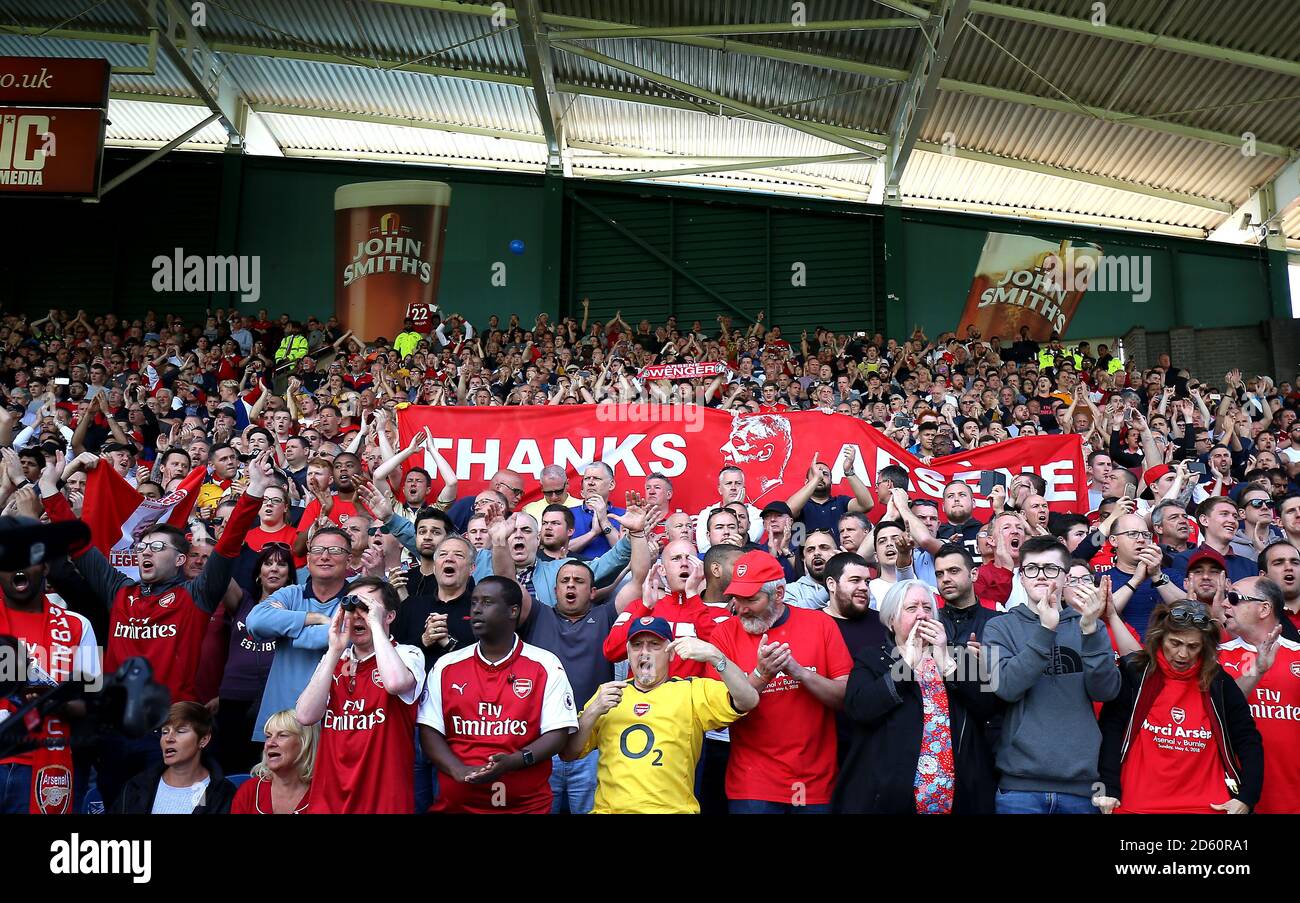 Arsenal fans show their support hi-res stock photography and images - Alamy