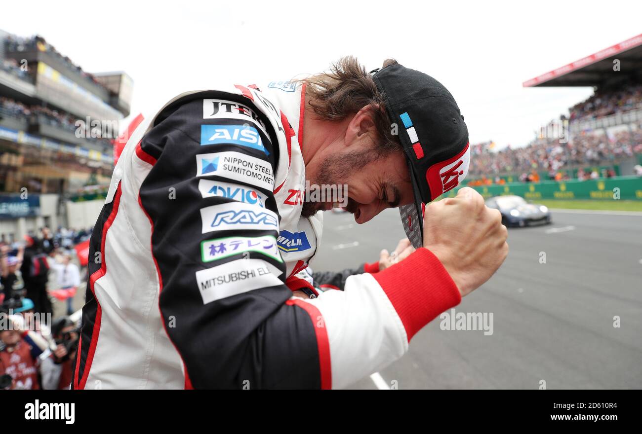 Fernando Alonso celebrates winning Le Mans Stock Photo - Alamy