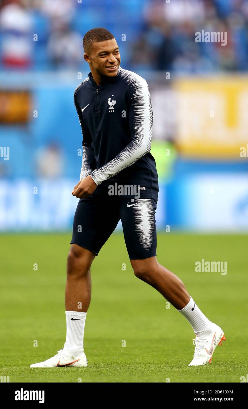 France's Kylian Mbappe during warm-up Stock Photo - Alamy France's Kylian Mbappe during warm-up Stock Photo - Alamy
