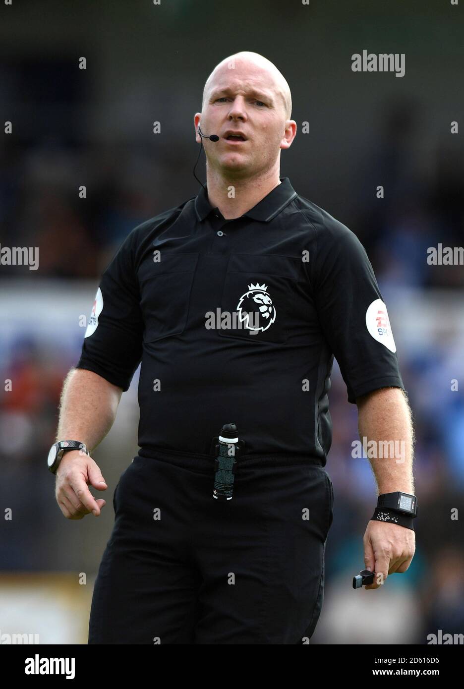 Referee Simon Hooper Stock Photo - Alamy