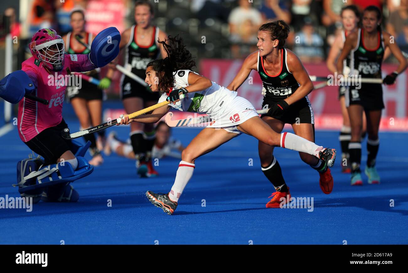 Spain's Carmen Cano scoring her sides first goal Stock Photo - Alamy