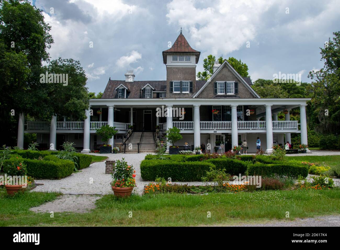 South carolina plantation house hi-res stock photography and images - Alamy