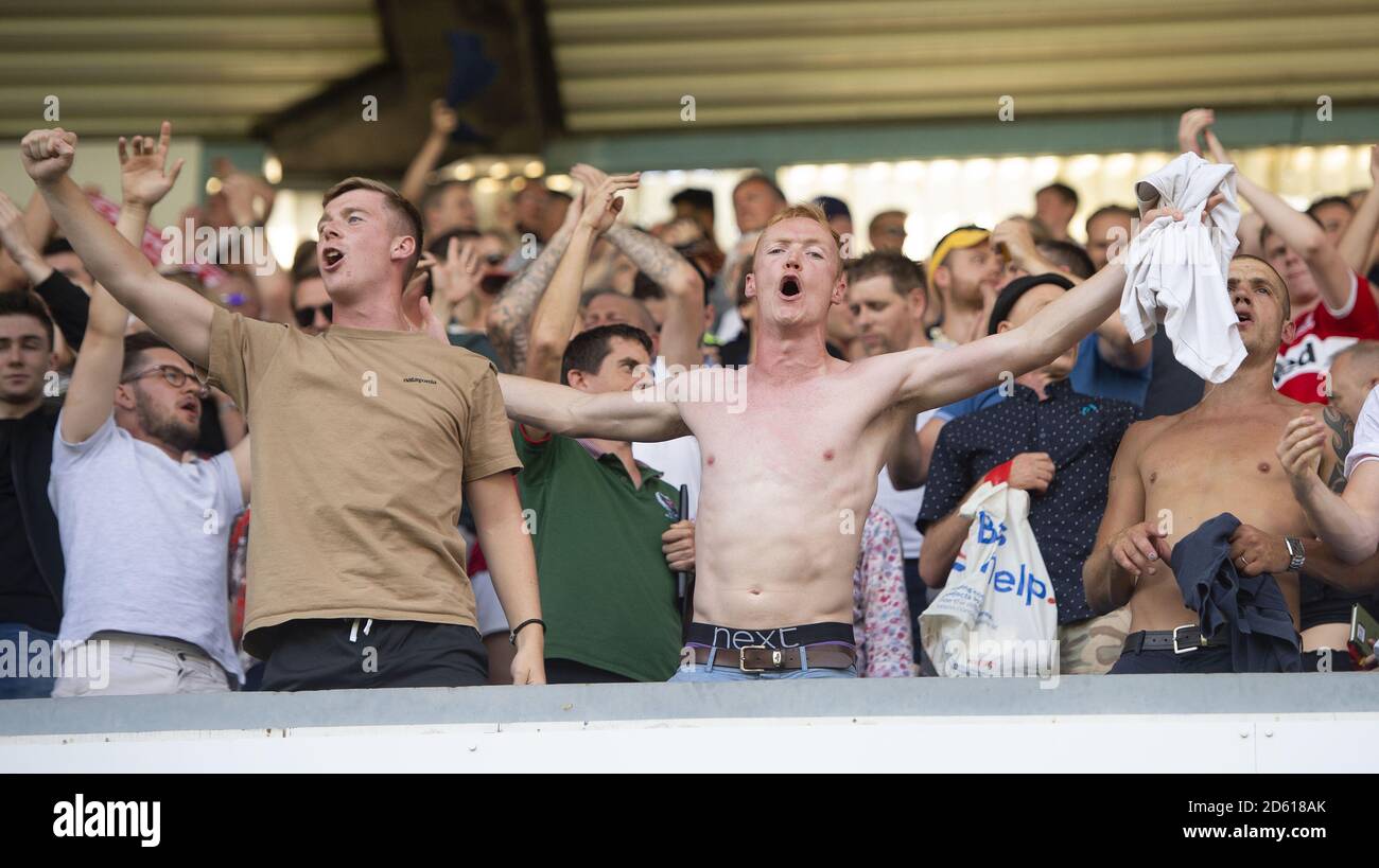 Middlesbrough fans celebrate their team's last miunute equaliser Stock ...