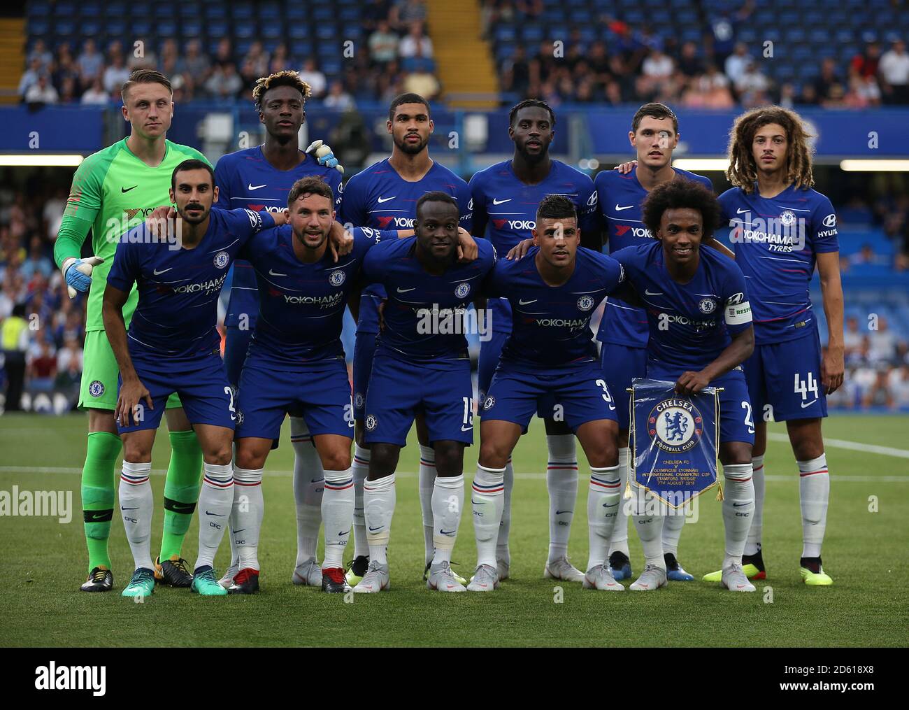 Chelsea team group Stock Photo - Alamy