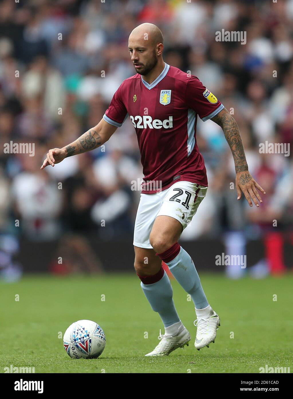 Aston Villa's Alan Hutton Stock Photo - Alamy